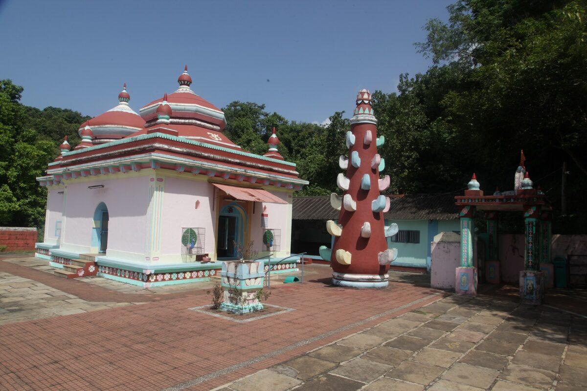 Dashbhuja Ganesh Temple – TravelKonkan.in