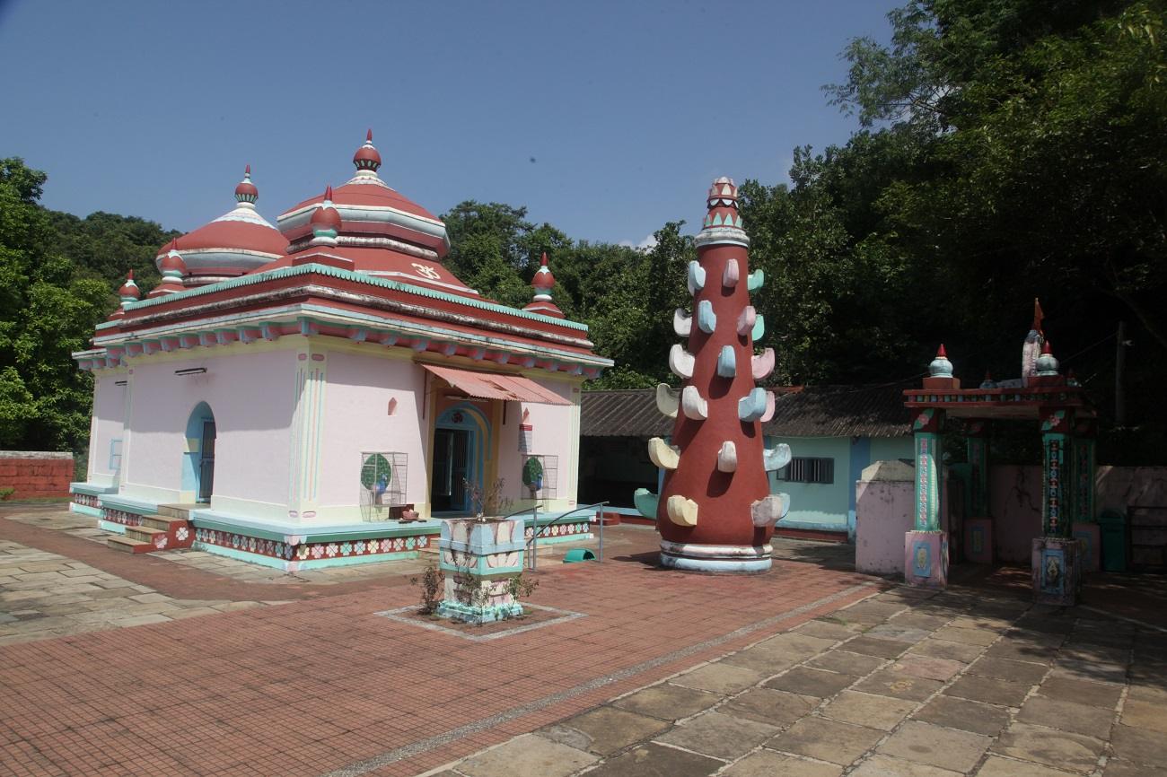 Dashbhuja Ganesh Temple – TravelKonkan.in