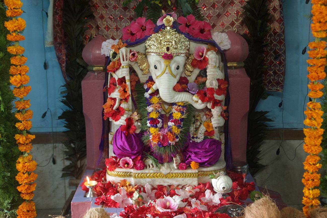 Dashbhuja Ganesh Temple – TravelKonkan.in