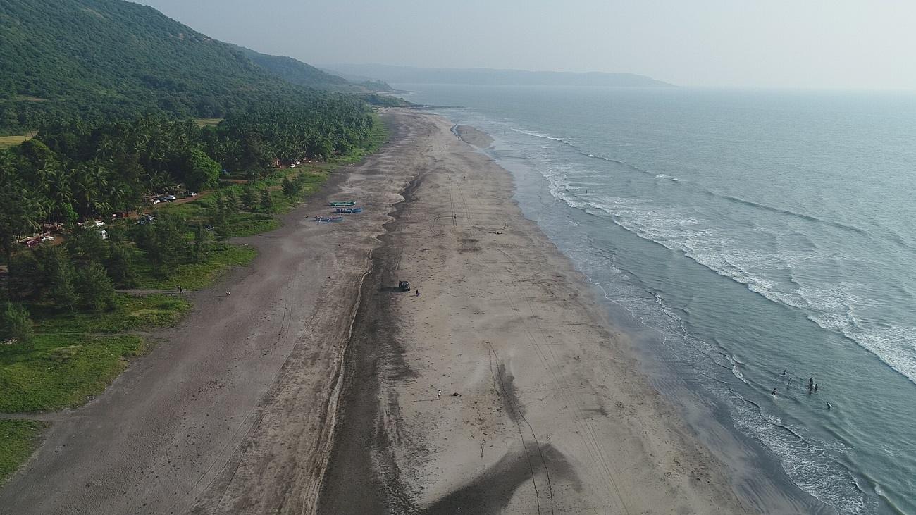 Karde Beach – TravelKonkan.in