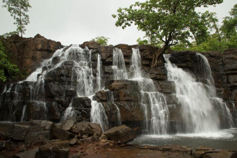 Savdav Waterfall – TravelKonkan.in