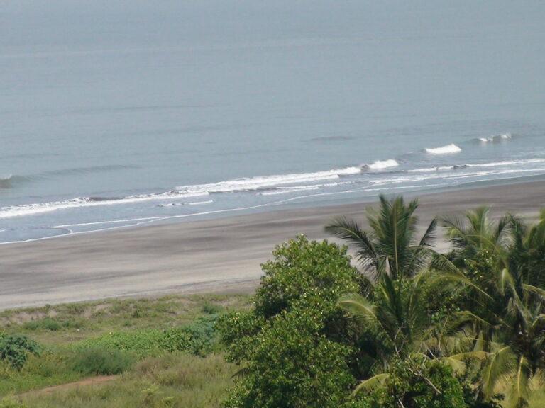 Kelshi Beach – TravelKonkan.in
